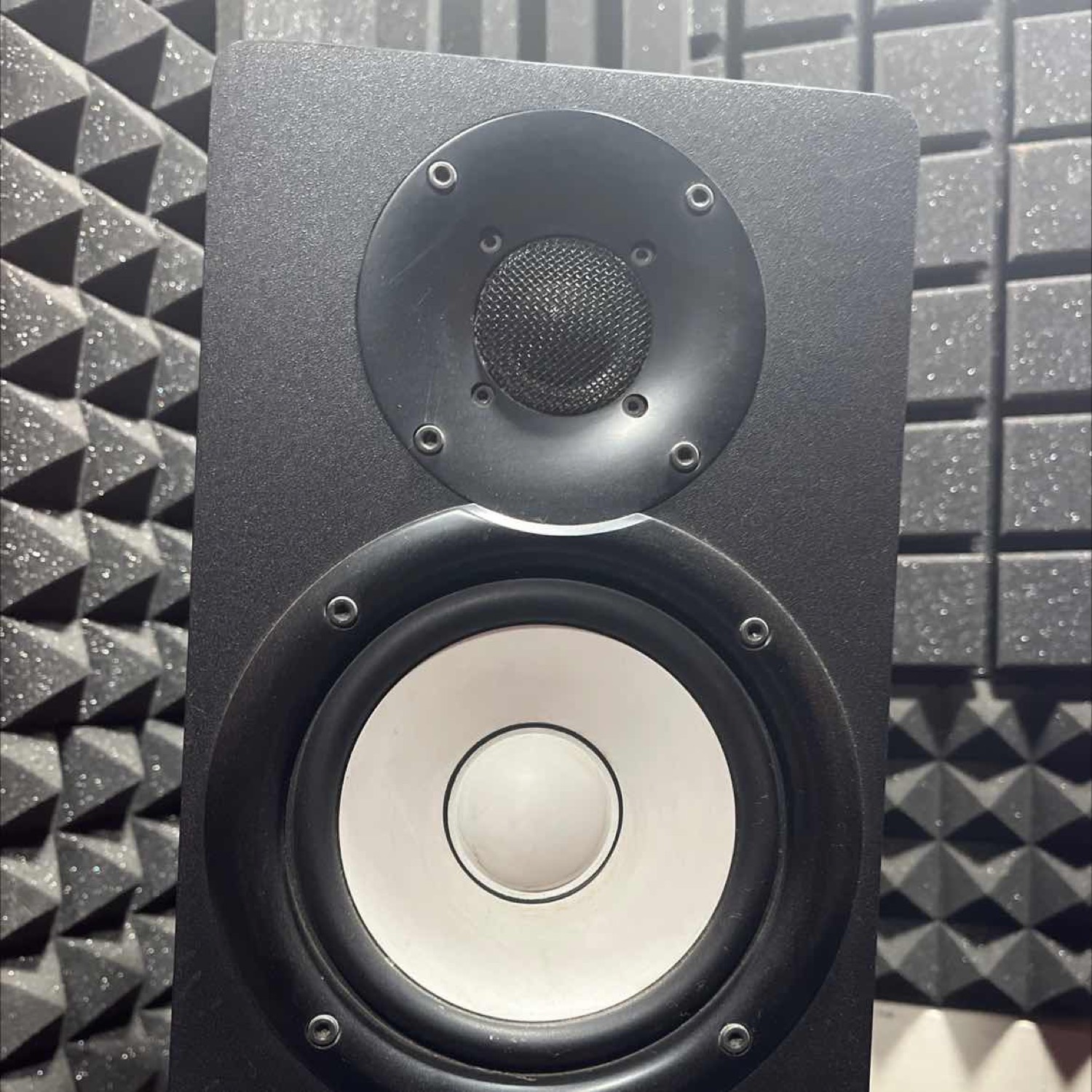 Buy Used 'Yamaha hs5 pair' Online | Bajaao Used Gear