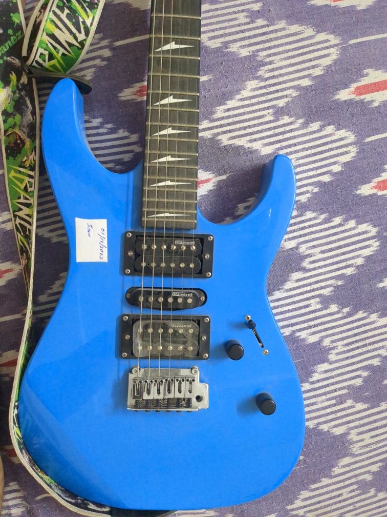 Buy Used 'Esp Ltd Electric Guitar' Online | Bajaao Used Gear