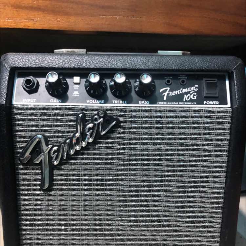 Buy Used 'Fender Frontman 10G Amplifier for Electric / Semi - Acoustic ...