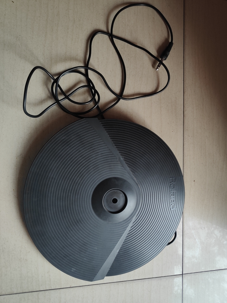 Buy Used 'Roland Dual Trigger CY8 Cymbal With Mapax Tornado Boom Stand ...