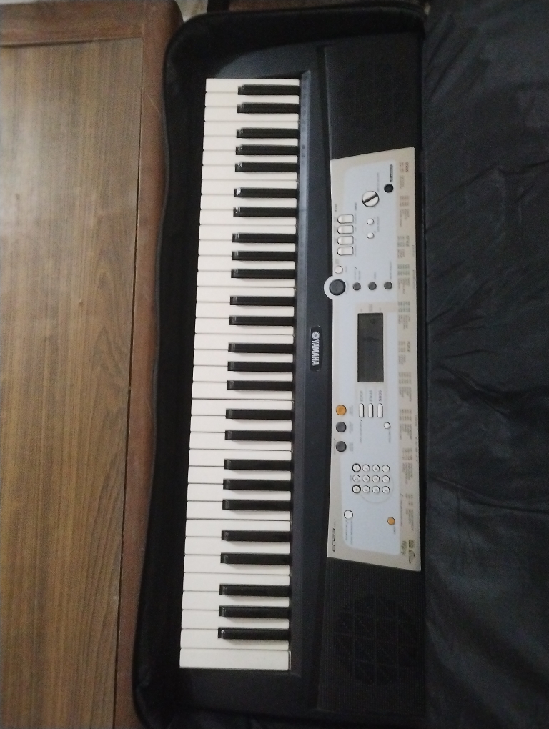 Buy Used 'Yamaha PSR E203' Online | Bajaao Used Gear