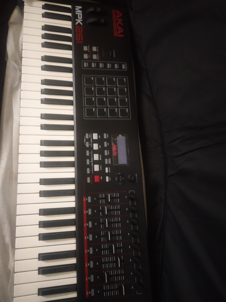 Buy Used 'Akai pro Mpk261 midi Keyboard' Online | Bajaao Used Gear